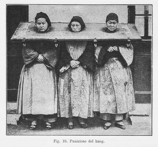 これを見たやつは座っている画像をあげろ 」Vatanabeusの漫画