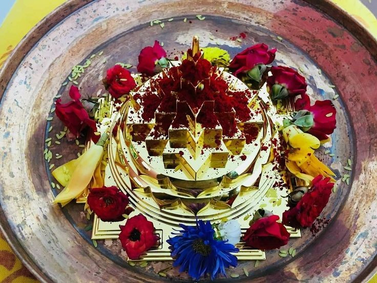 SRI YANTRA 🪷 Sri Yantra is a device to awaken the microcosmic form of ...