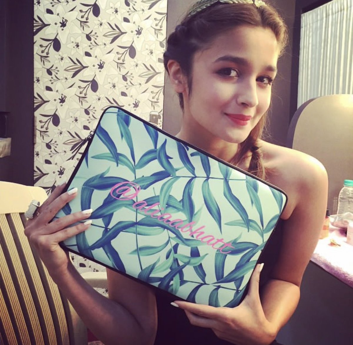 the evolution of alia bhatt’s instagram, a thread. - Thread from ...