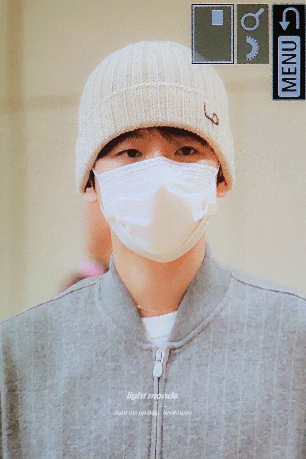 Baekhyun airport 240329 - K-POP - allkpop forums