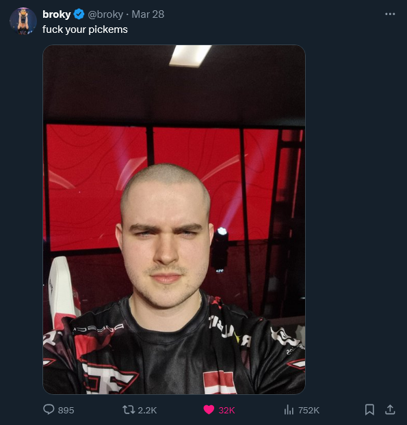 Cztery zdjęcia broky'ego idealnie opisują przebieg Majora dla FaZe ...