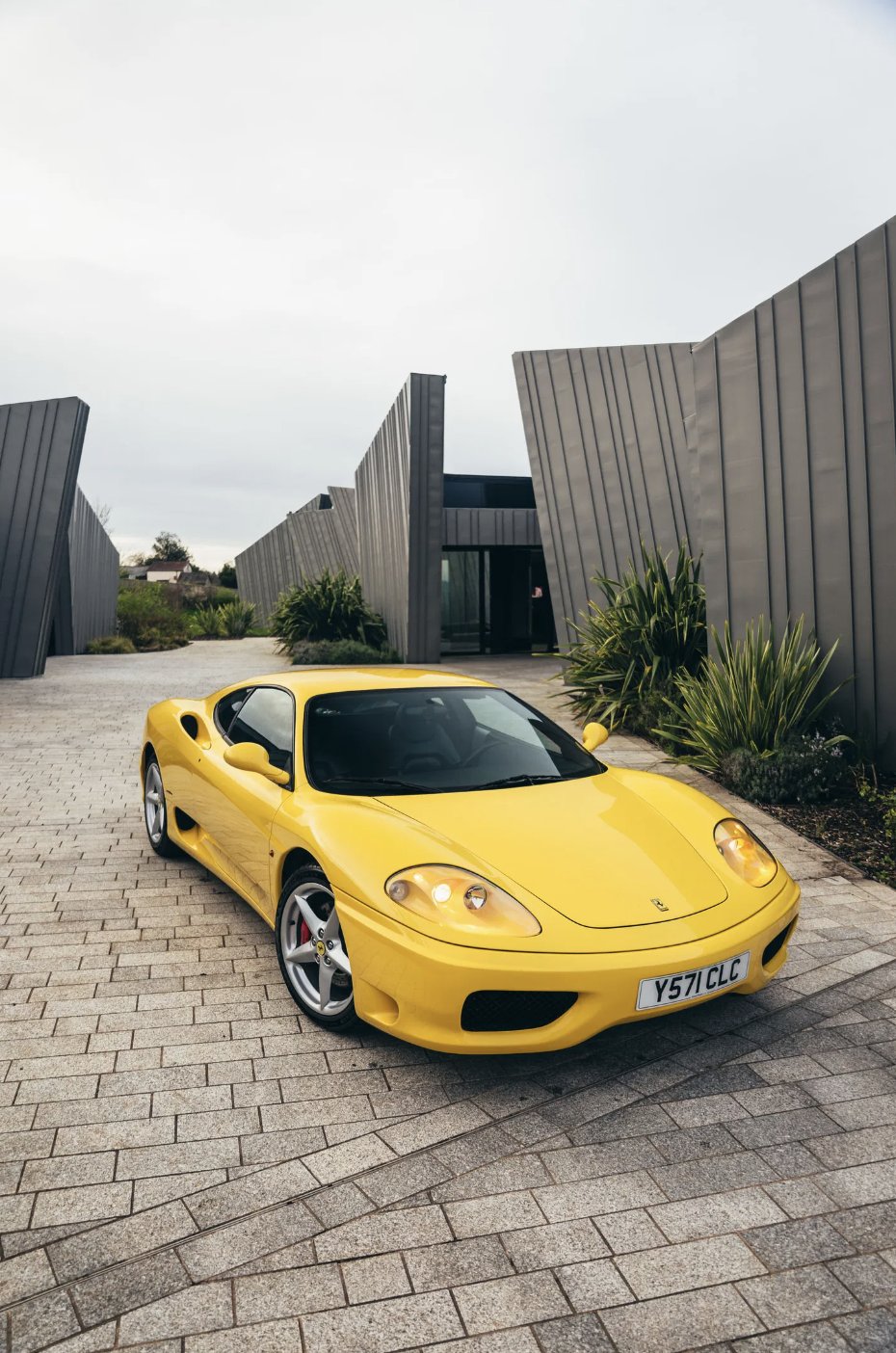 Yellow 360 Modena Ferrari 1999 360 Modena Yellow Front 3/4 Profile