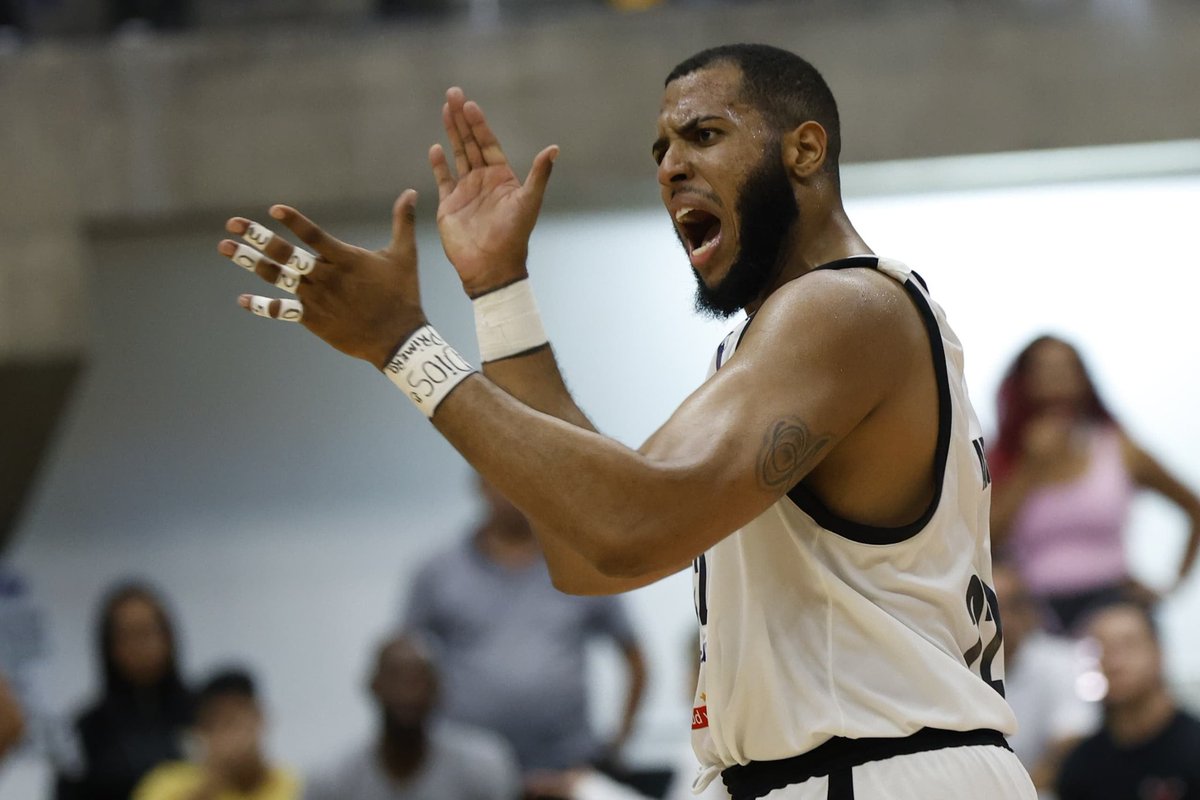 🇻🇪🇩🇴 JONATHAN ARAUJO REGRESA CON BRONCOS DE CARACAS – CANCHA LATINA