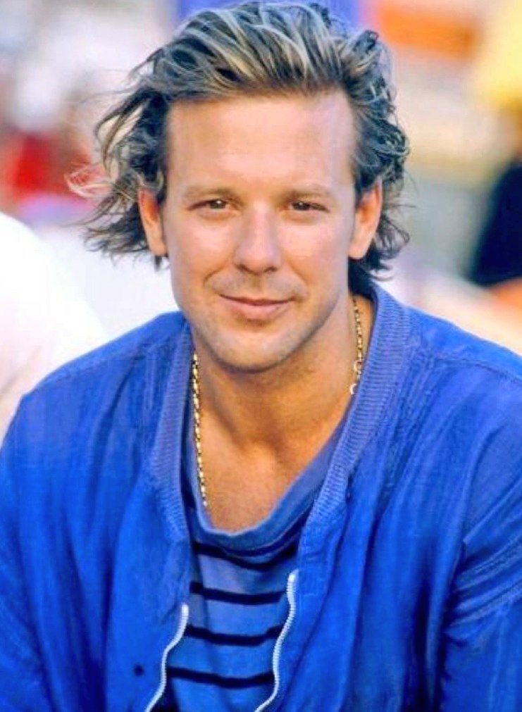 Mickey Rourke Nueva Cara 2024