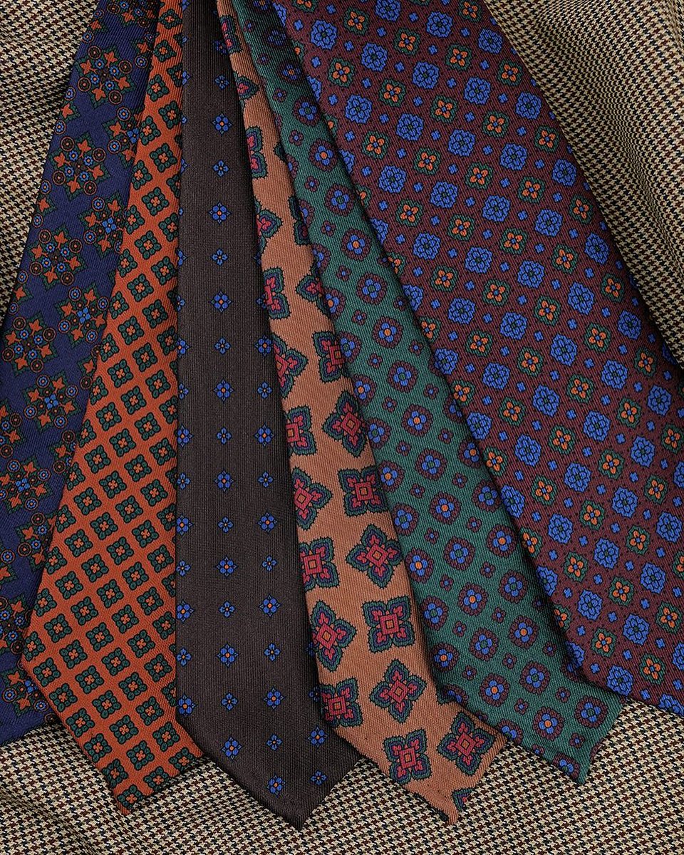 I will give two reasons why you should wear a tie if you're in a formal ...