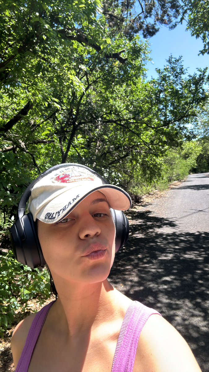 Grace Thornton's Instagram, Twitter & Facebook on IDCrawl