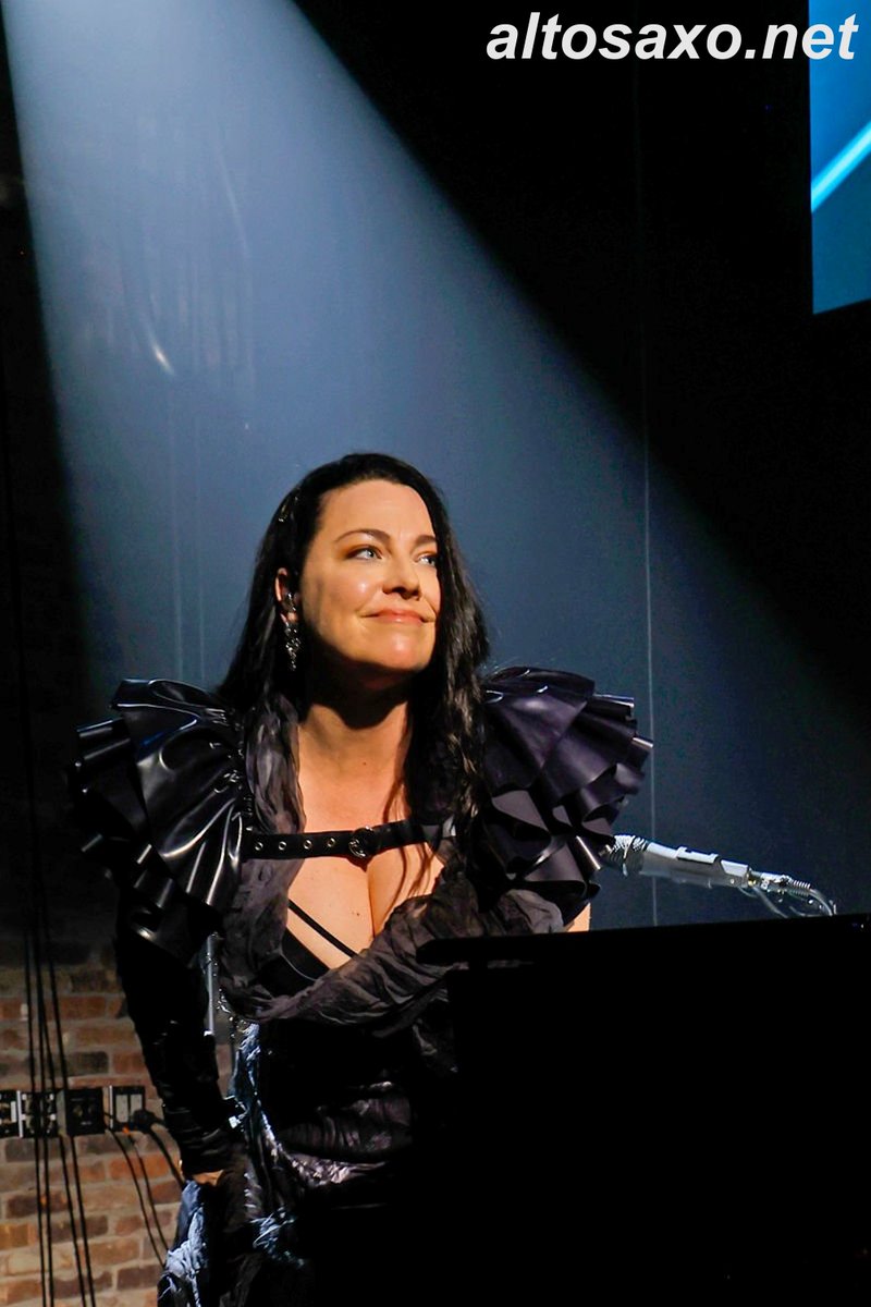 Blue Evanescence Amy Lee