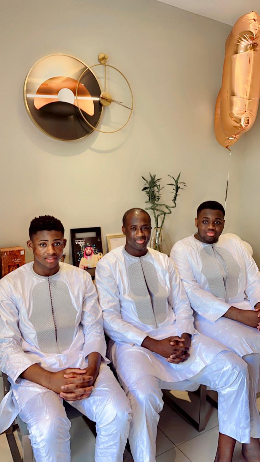 Yaya Toure Kone Og Barn Untitled