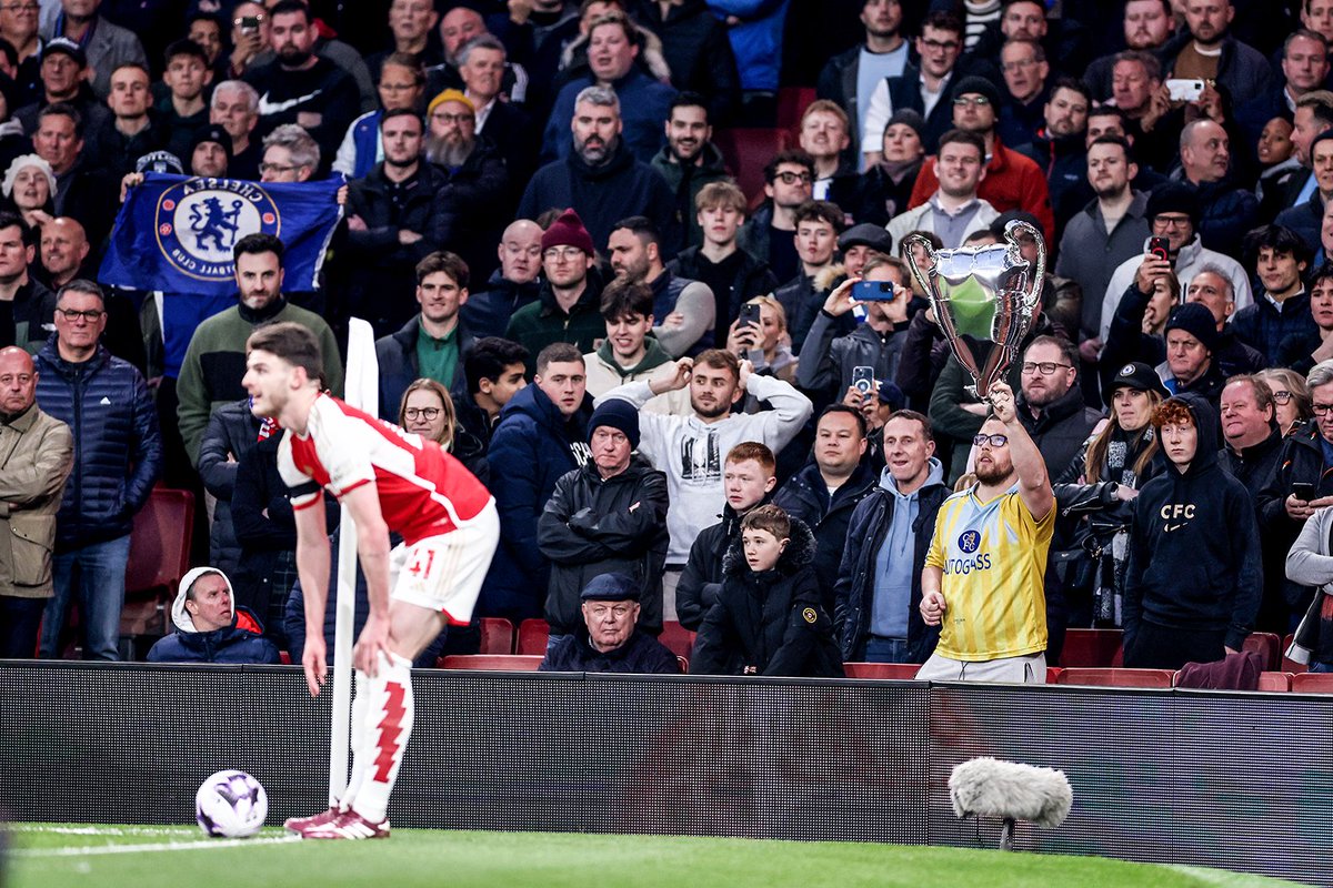 Chelsea fans brought a reminder to the Emirates that they're still the ...