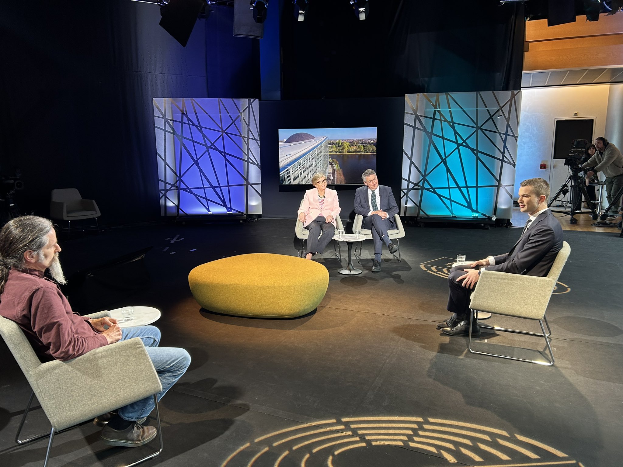 Frances Fitzgerald Jornalista