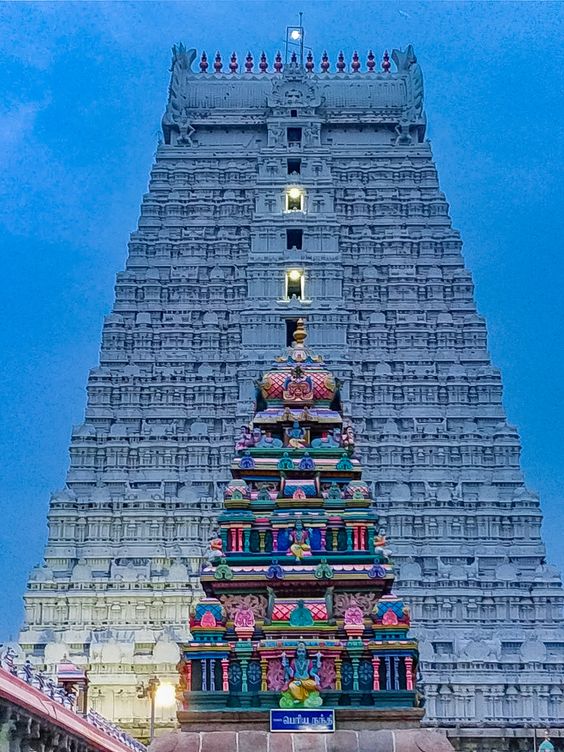 This is a colossal HINDU temple in Tamil Nadu, known for its 170-foot ...