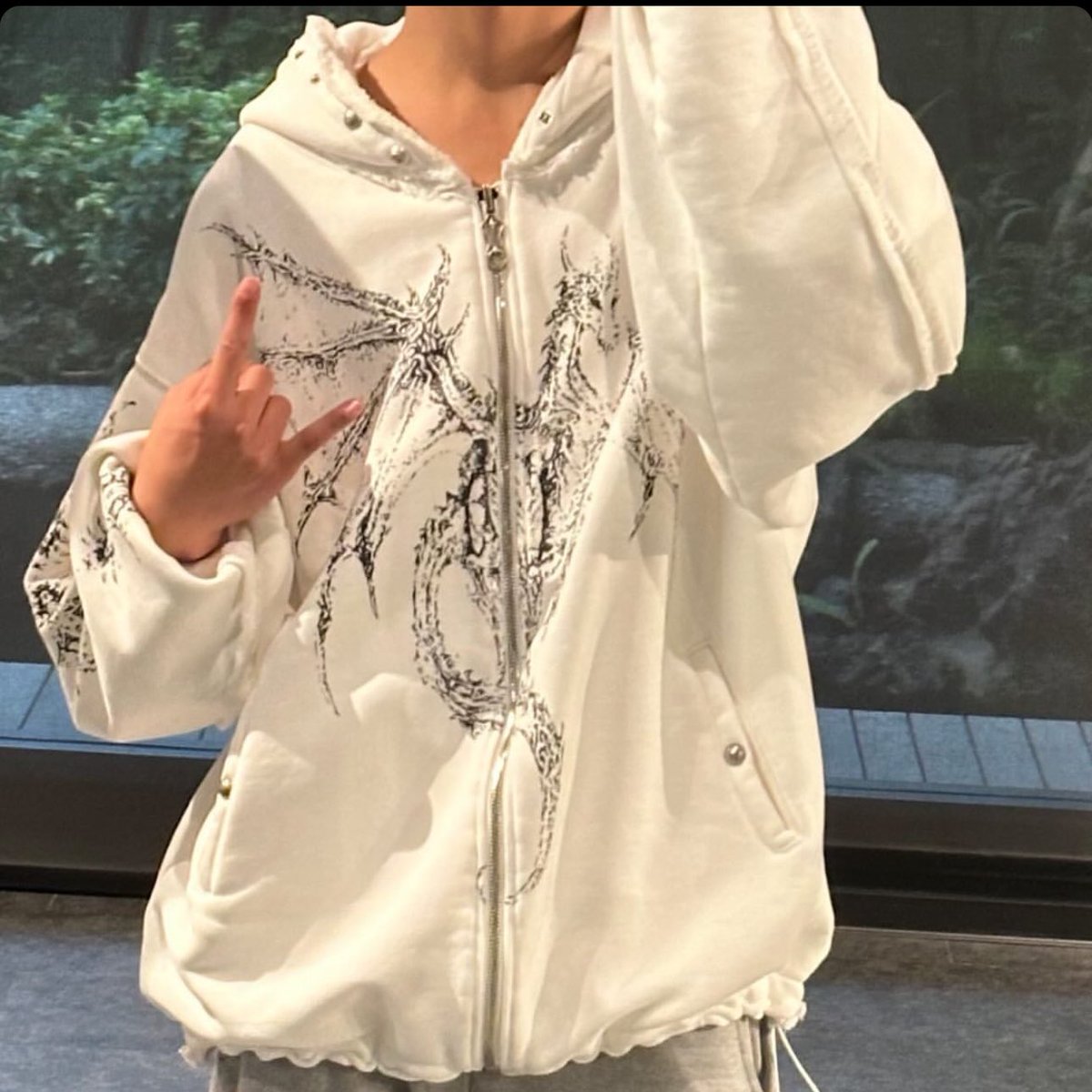 what JUNGt wears (slow) on X: what JUNGt wears (slow) on X: