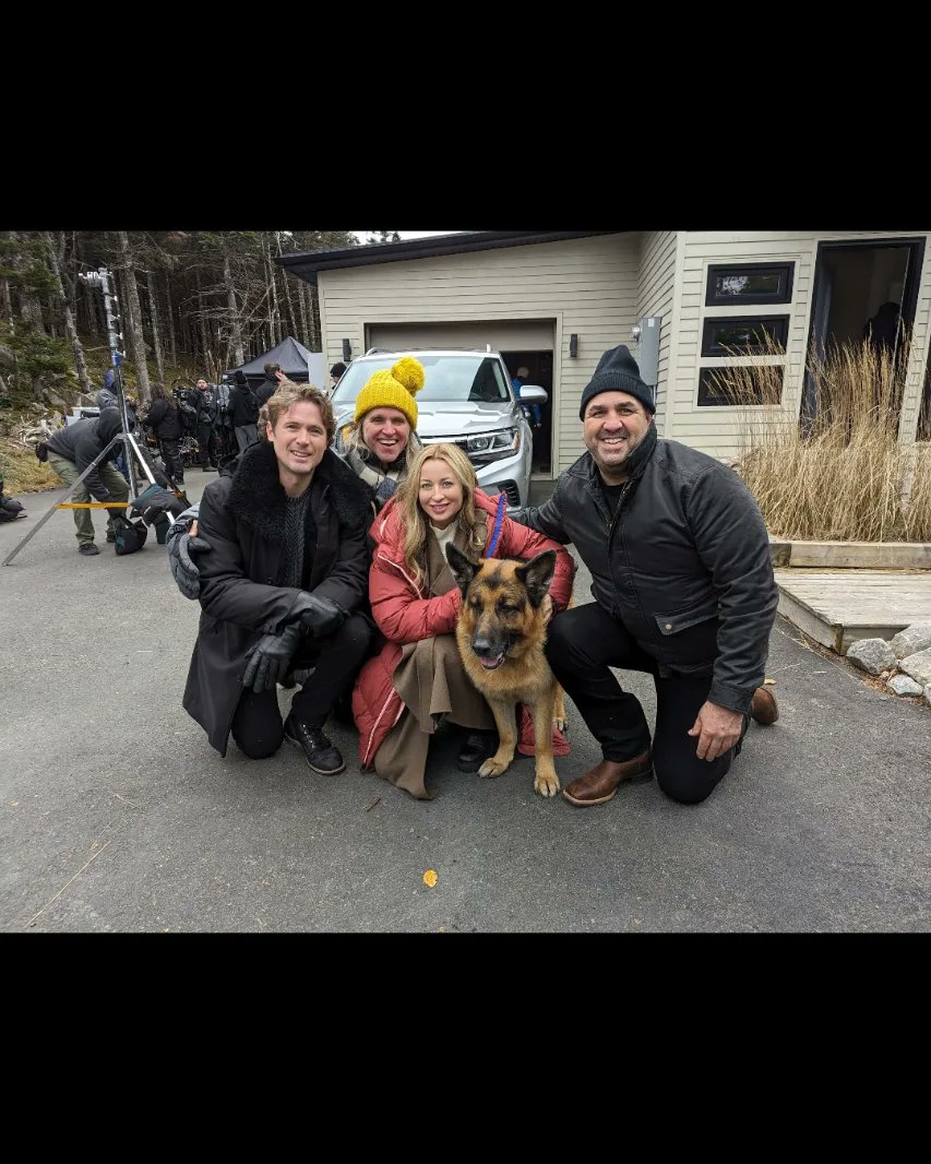 Ashley Leggat E Michael Seater Si Frequentano