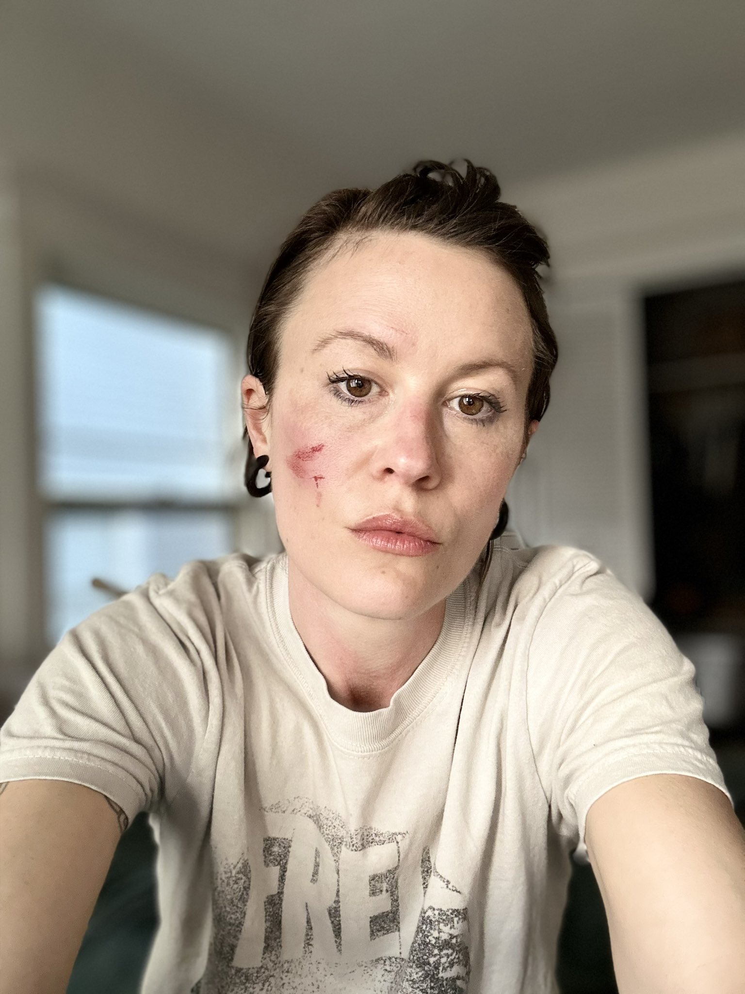 Another feel-good Christmas story. Homeless mob pummels man handing out ...