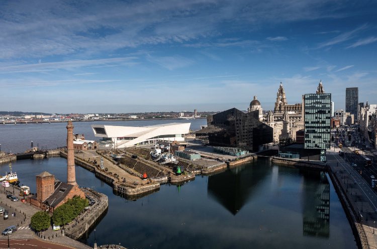 Liverpool Docks/Waterfront Regeneration | SkyscraperCity Forum