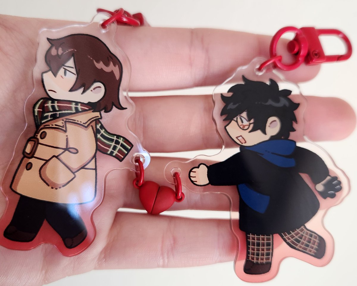 「the new merch came in!!! link in da repl」|julia🐏のイラスト