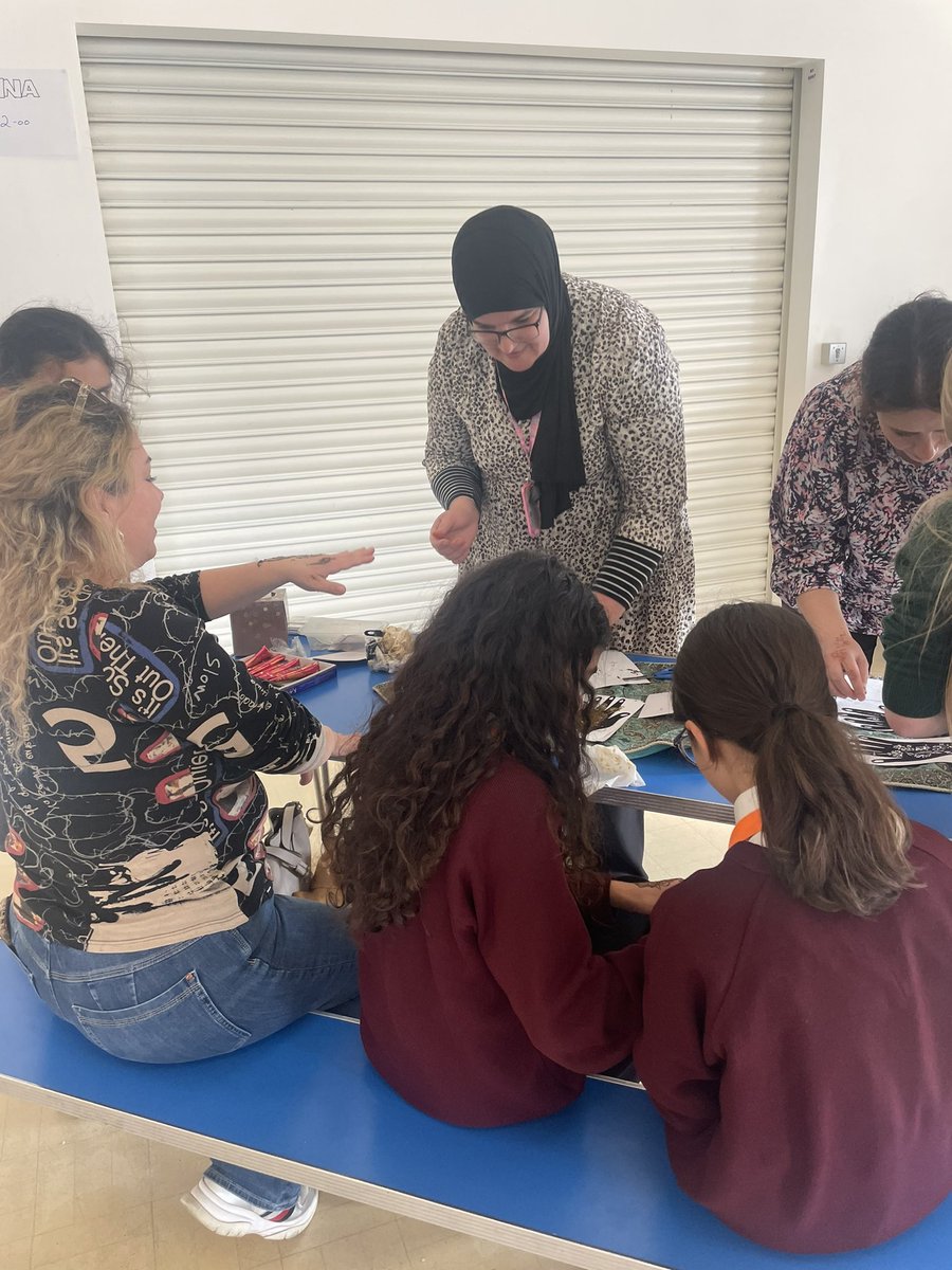 St Mark's Primary School - a Community School in Hanwell, west London