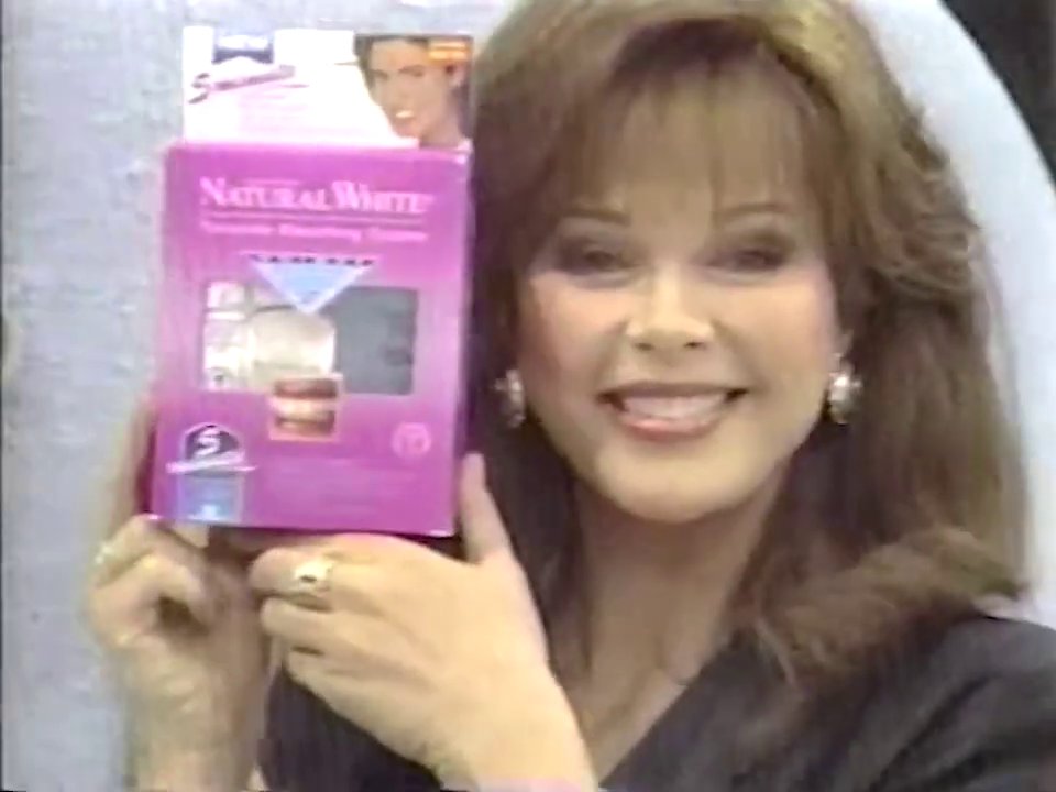 Holly Hallstrom's Instagram, Twitter & Facebook on IDCrawl