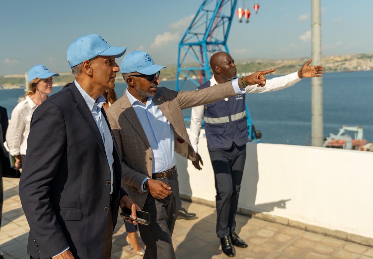 U.S. Embassy Luanda O Embaixador dos E.U.A. em Angola e São Tomé - lucox.cl