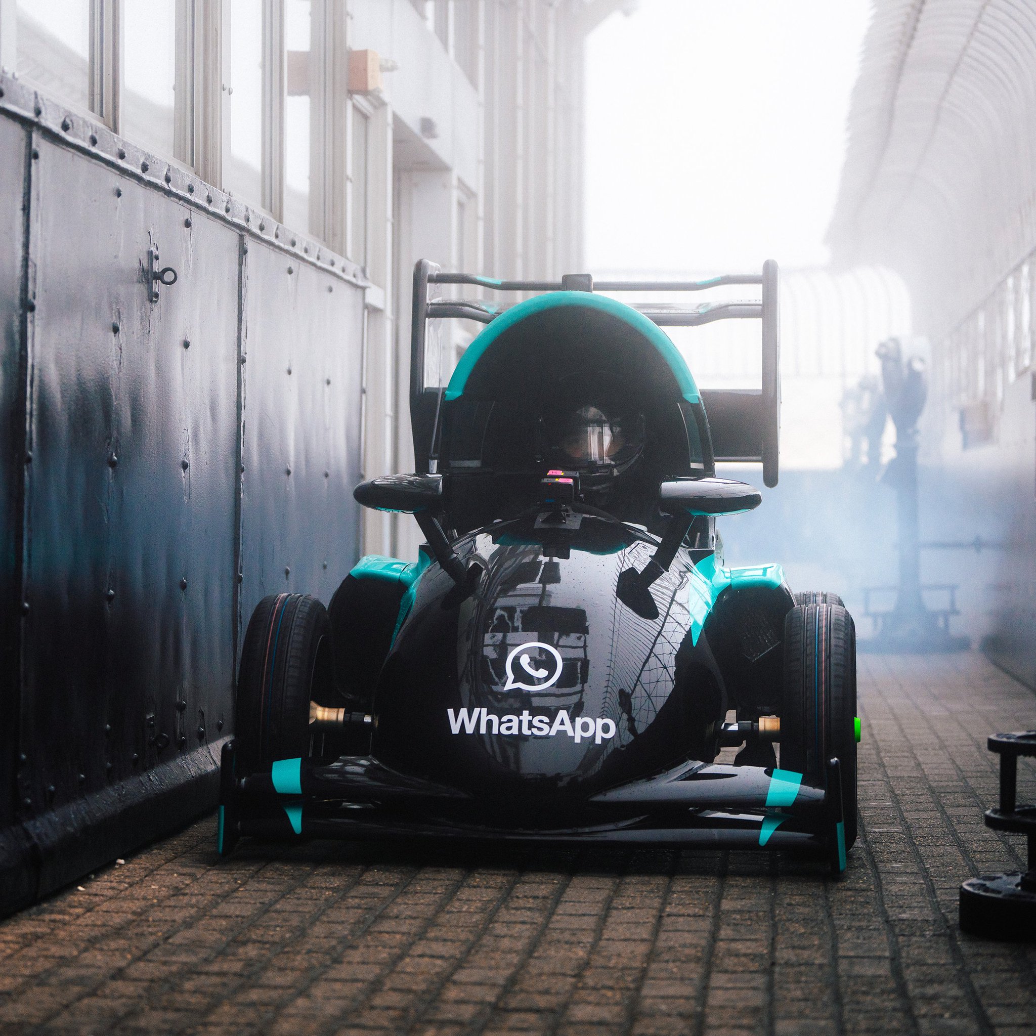 Emoji Formula Uno 🏎 Racing Car Emoji: Meaning & Usage