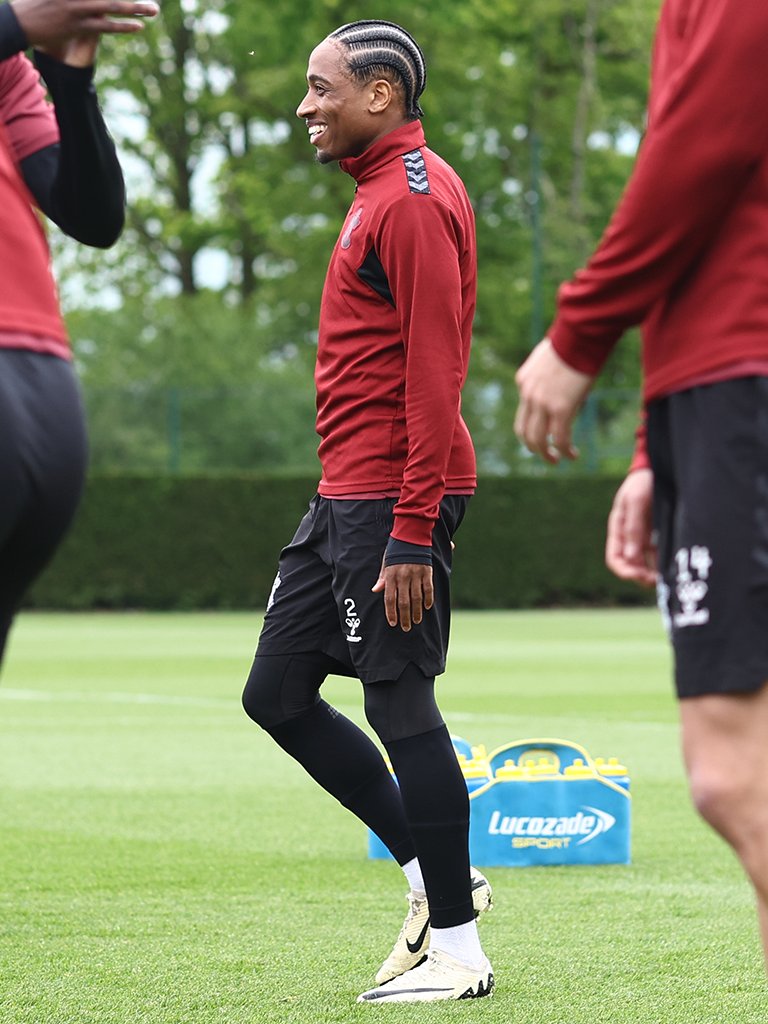 Kyle Walker Haircut Kyle Walker: "My Chapter At Manchester City Is Not
