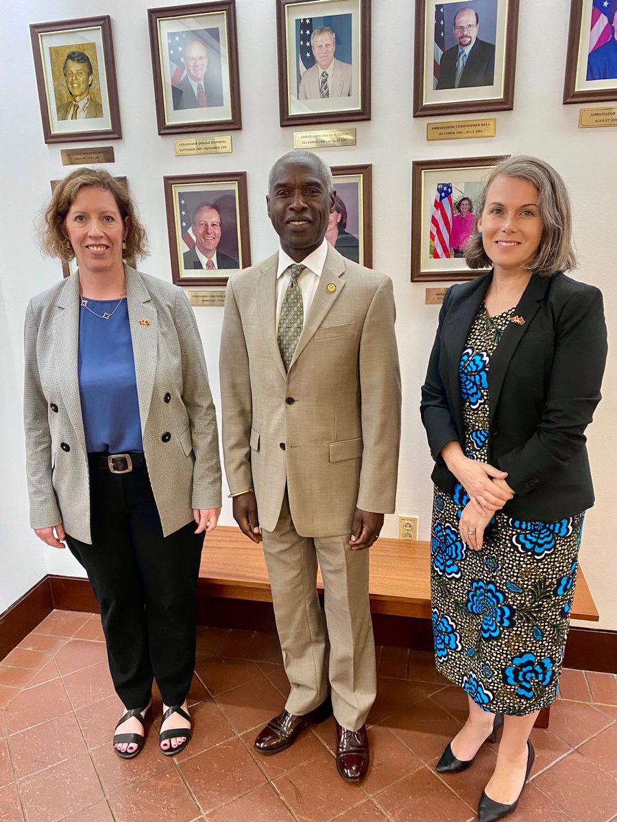 U.S. Embassy Luanda O Embaixador dos E.U.A. em Angola e São Tomé - lucox.cl