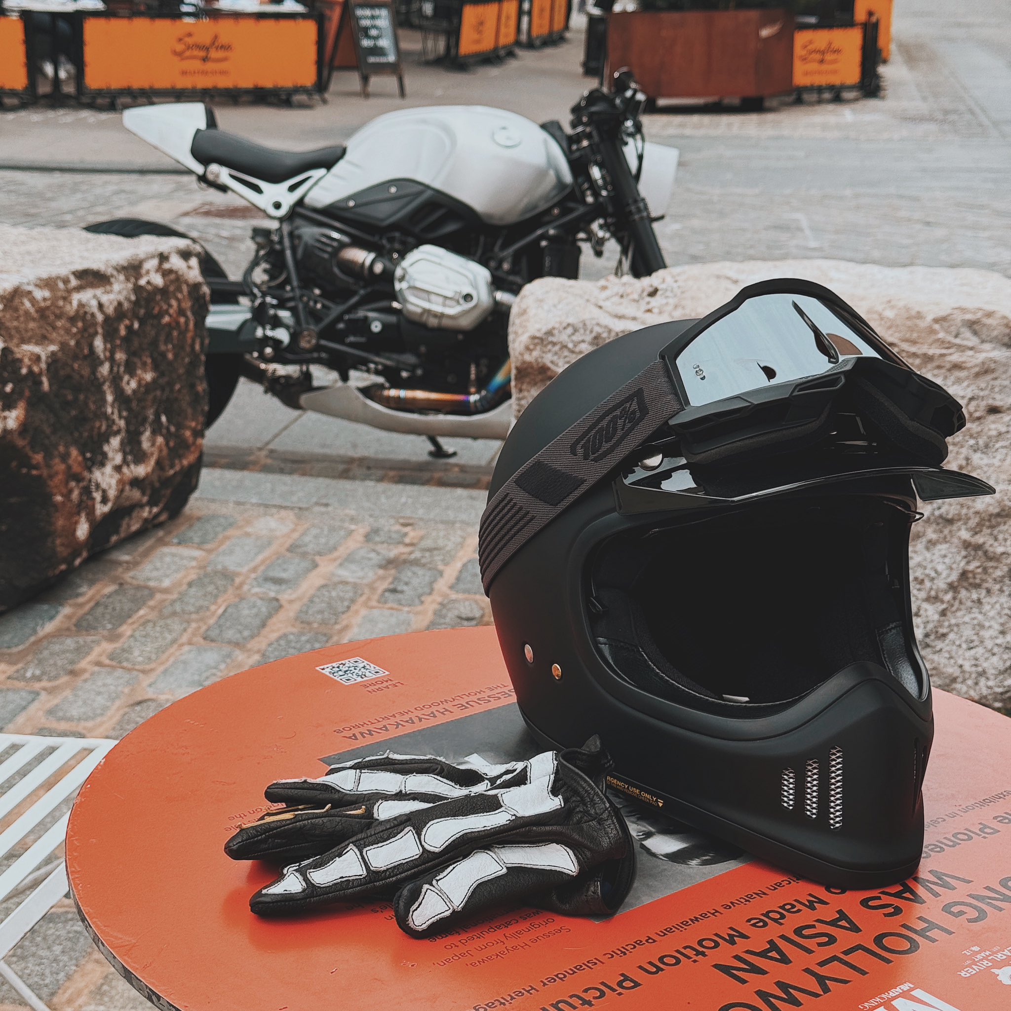 Zero Helmet ZERO Pinnacle Zertec Vent Multi Impact Helmet ZPZK01