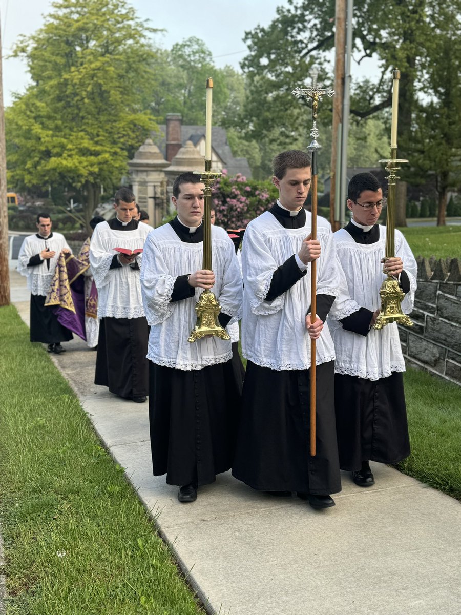 MOST HOLY TRINITY SEMINARY – Pre-Vatican II Roman Catholicism