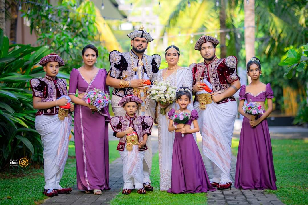 Udarata Wedding Sri Lankan Wedding Couple Kandyan