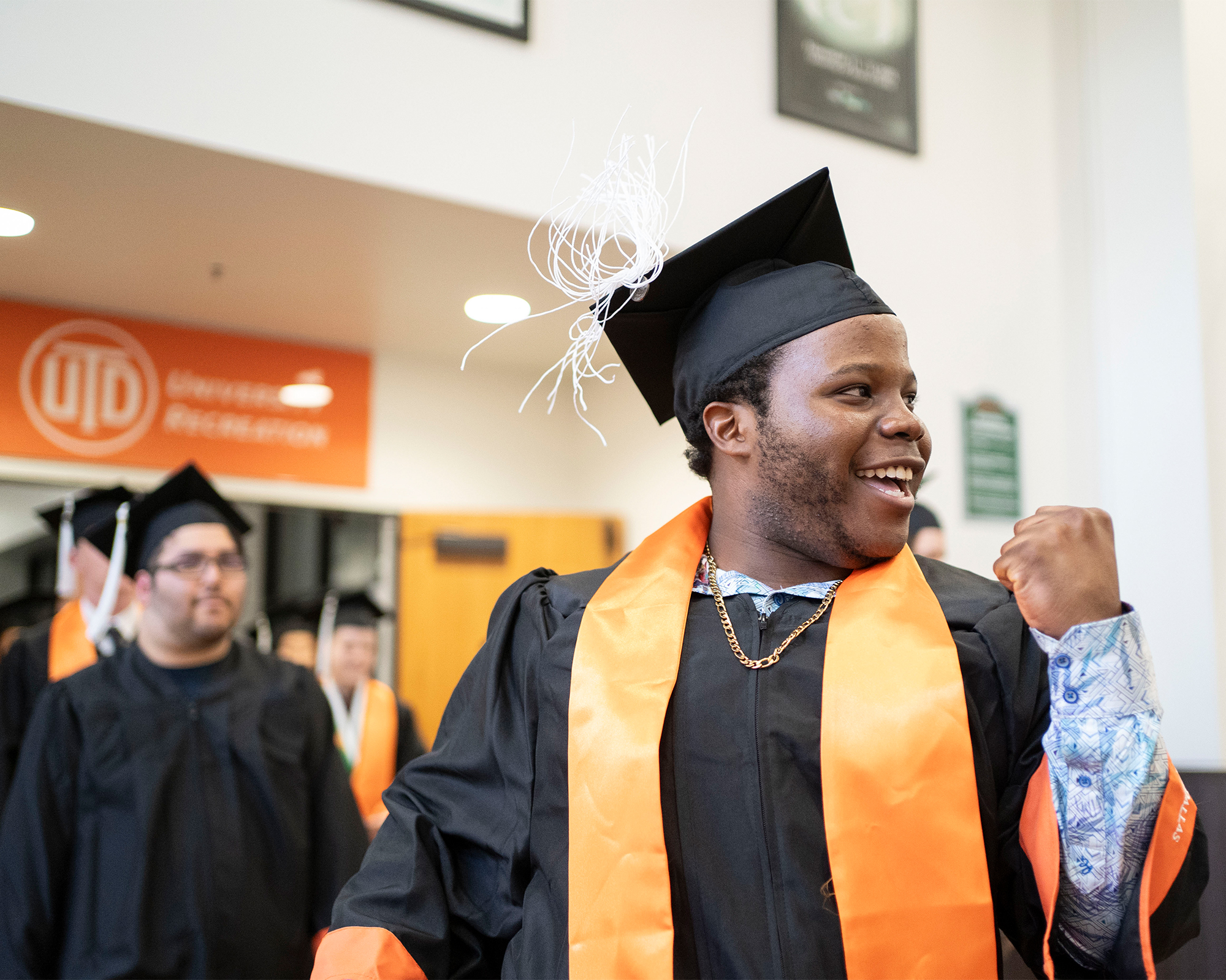 Ut Dallas Graduation Regalia Sustainable Cap & Gown Set For Texas Tech