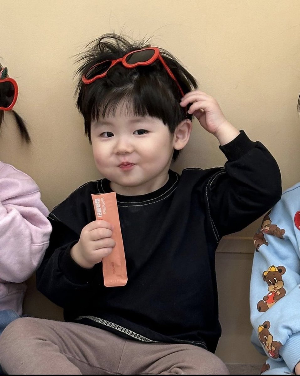 Thread By @akumastarrrr - Ethan is excited for his son...