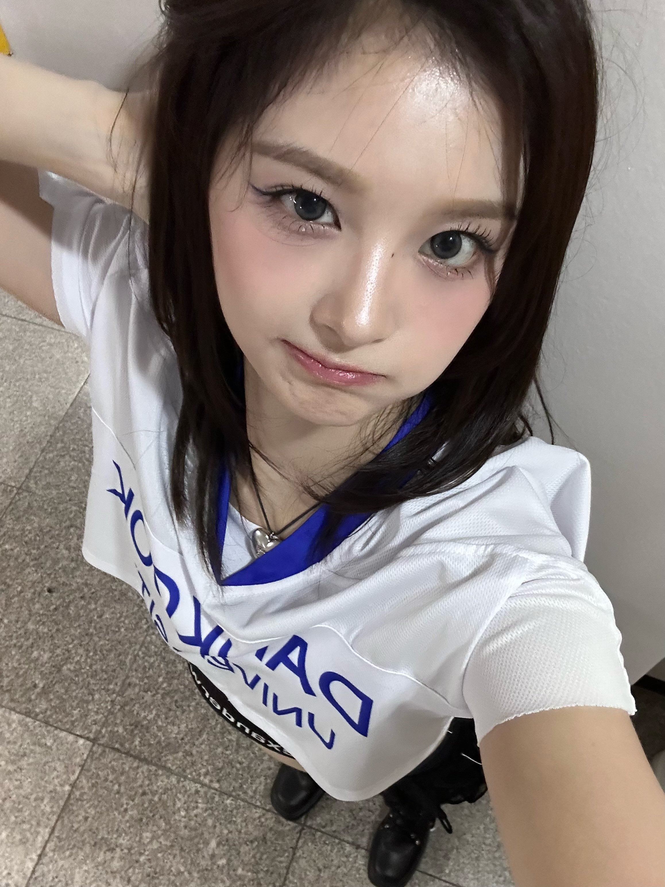 雪允 x 校慶 x 大腿 | LIHKG 討論區