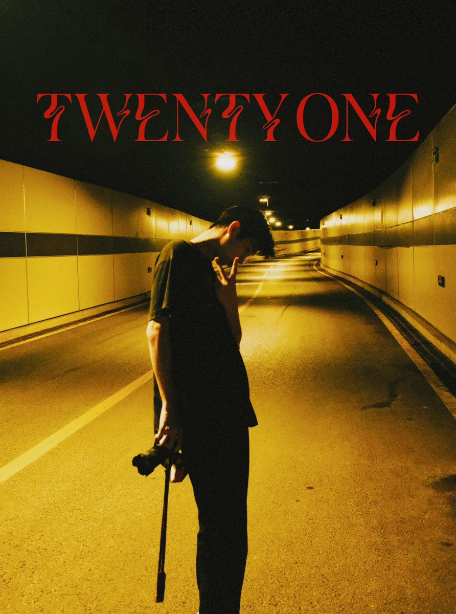 节日快乐，祝大家快乐，生活美好，坏人死掉。 TWENTY ONE @gunsandguns21