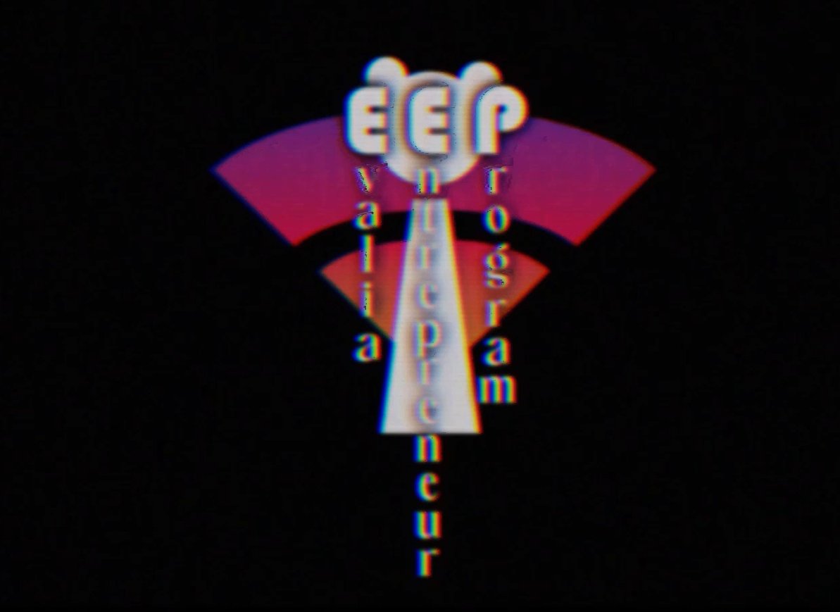 This teaser appears to be an advertisement set in Piggy. E.E.P.: EVALIA ...