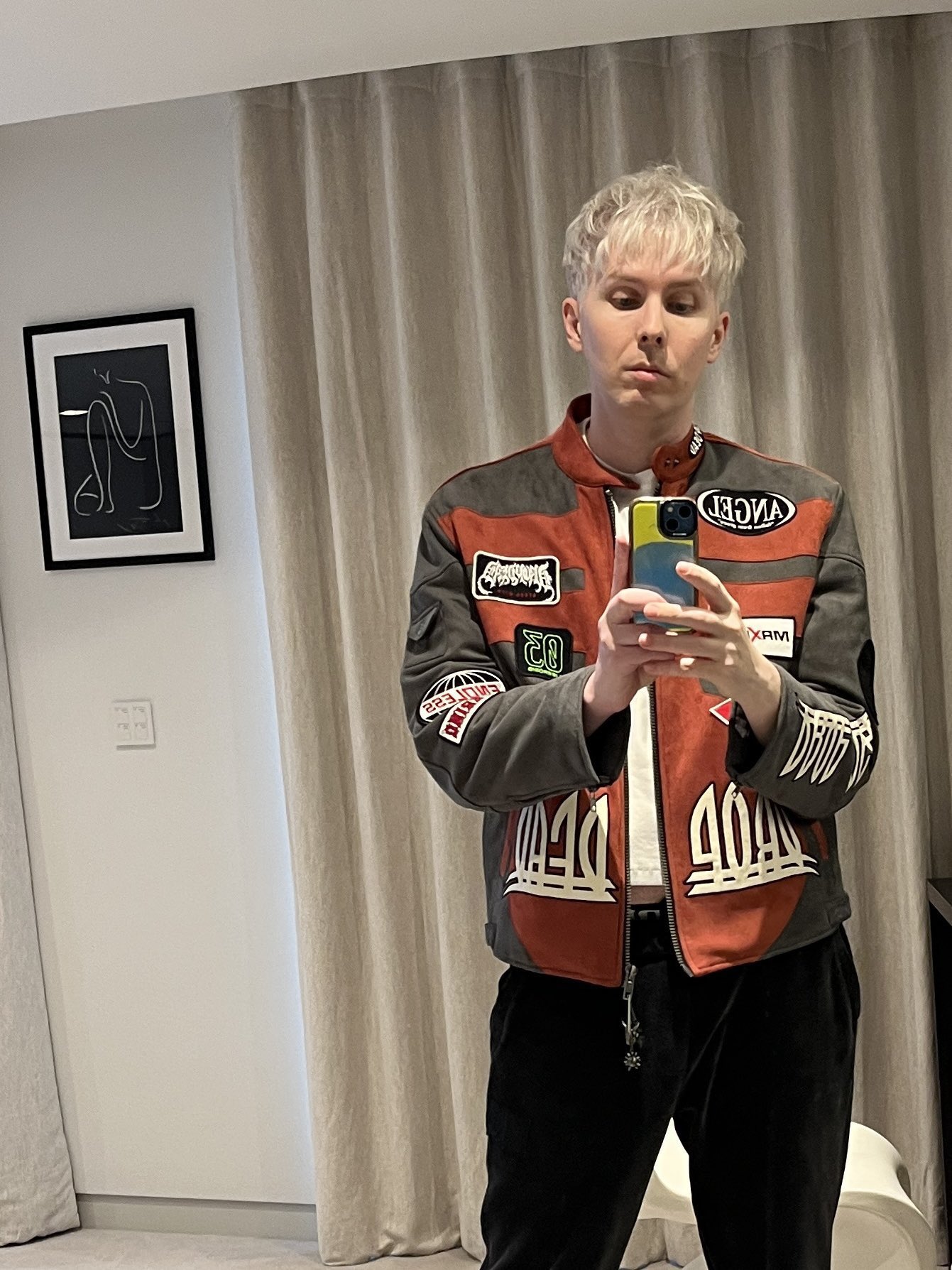 Selfies De Dan Howell 2024 Timothy Howell Obituary November 1, 2024