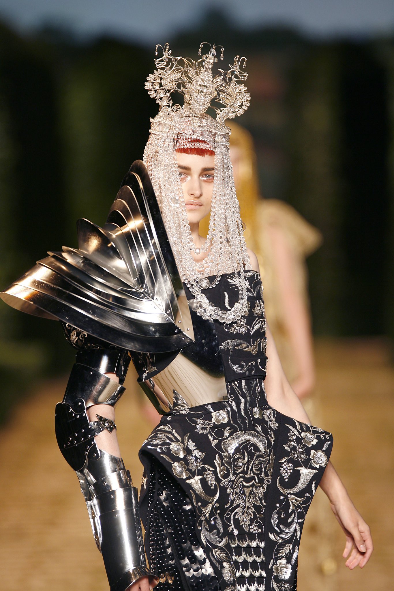 La Mode Unknown on X: La Mode Unknown on X: