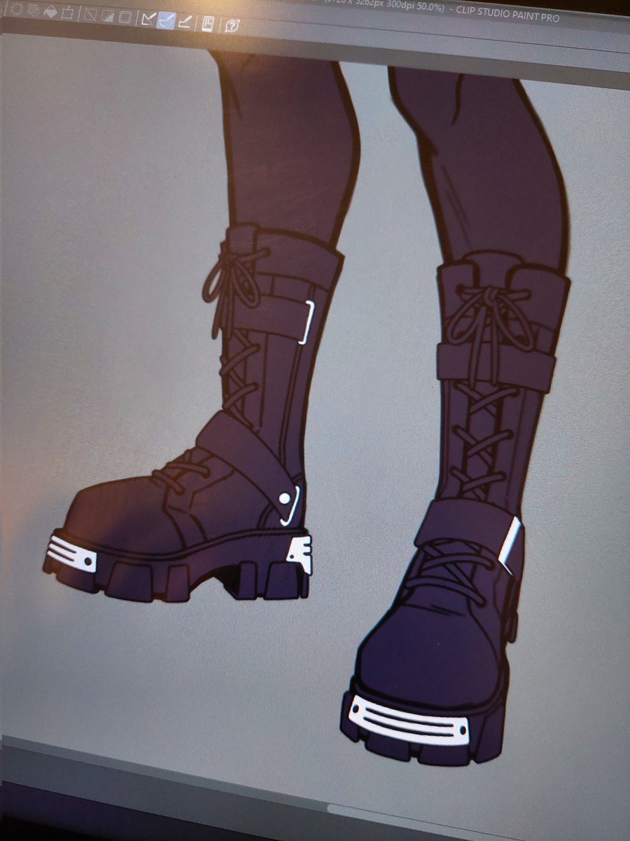 「Drawing some boots 」|Polusのイラスト