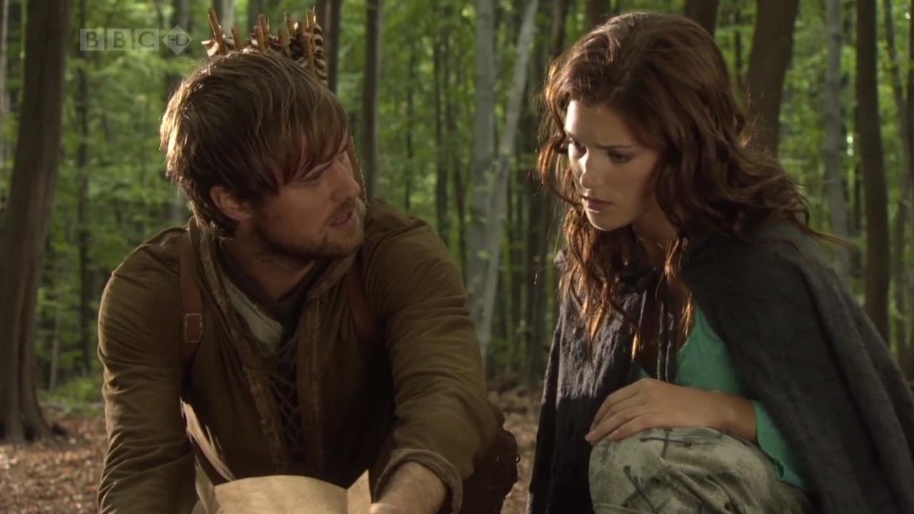 Lucy Griffiths And Jonas Armstrong BBC NEWS | Entertainment | Robin