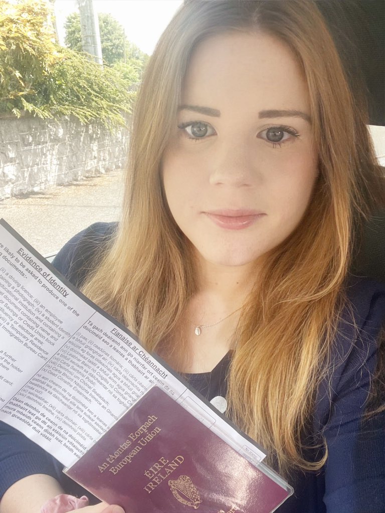 Rebecca Barrett's Instagram, Twitter & Facebook on IDCrawl