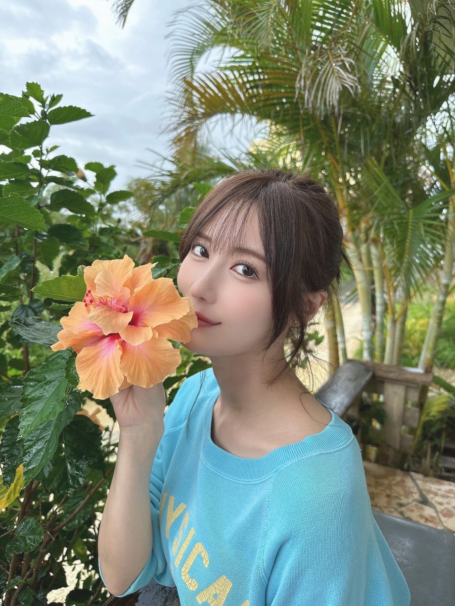 DASS-395 無防備に黒パンストを見せつける姉ちゃんのデカ尻を揉み倒して中出ししてしまった僕。 藤森里穂