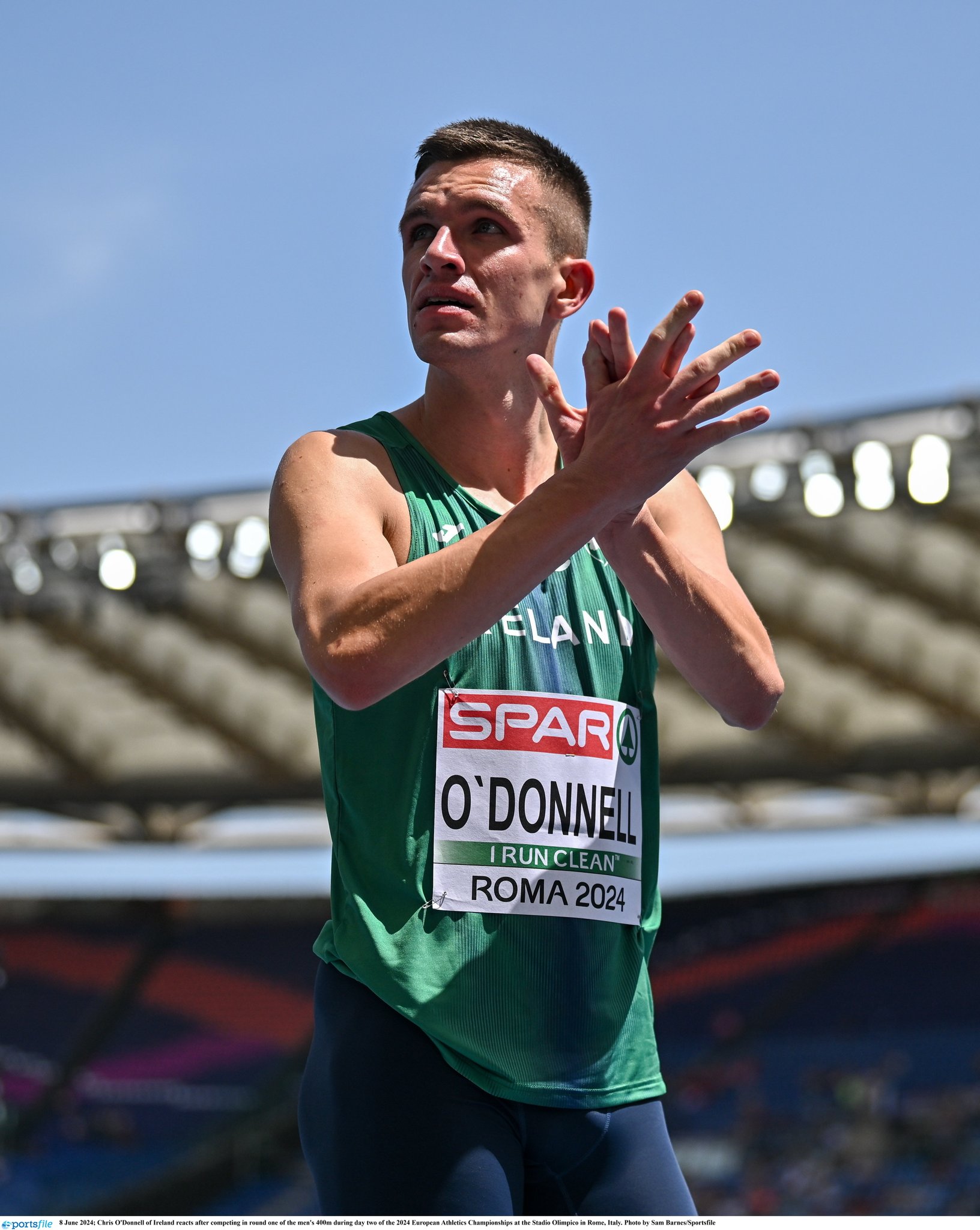 Teaghlach Chris Odonnell 2024 Top Fantastic Actors Charlie Sheen,