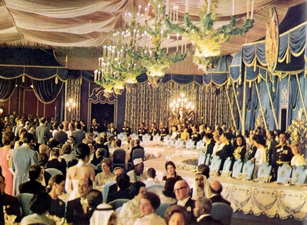 Persian picture Collection's Threads – Thread Reader App