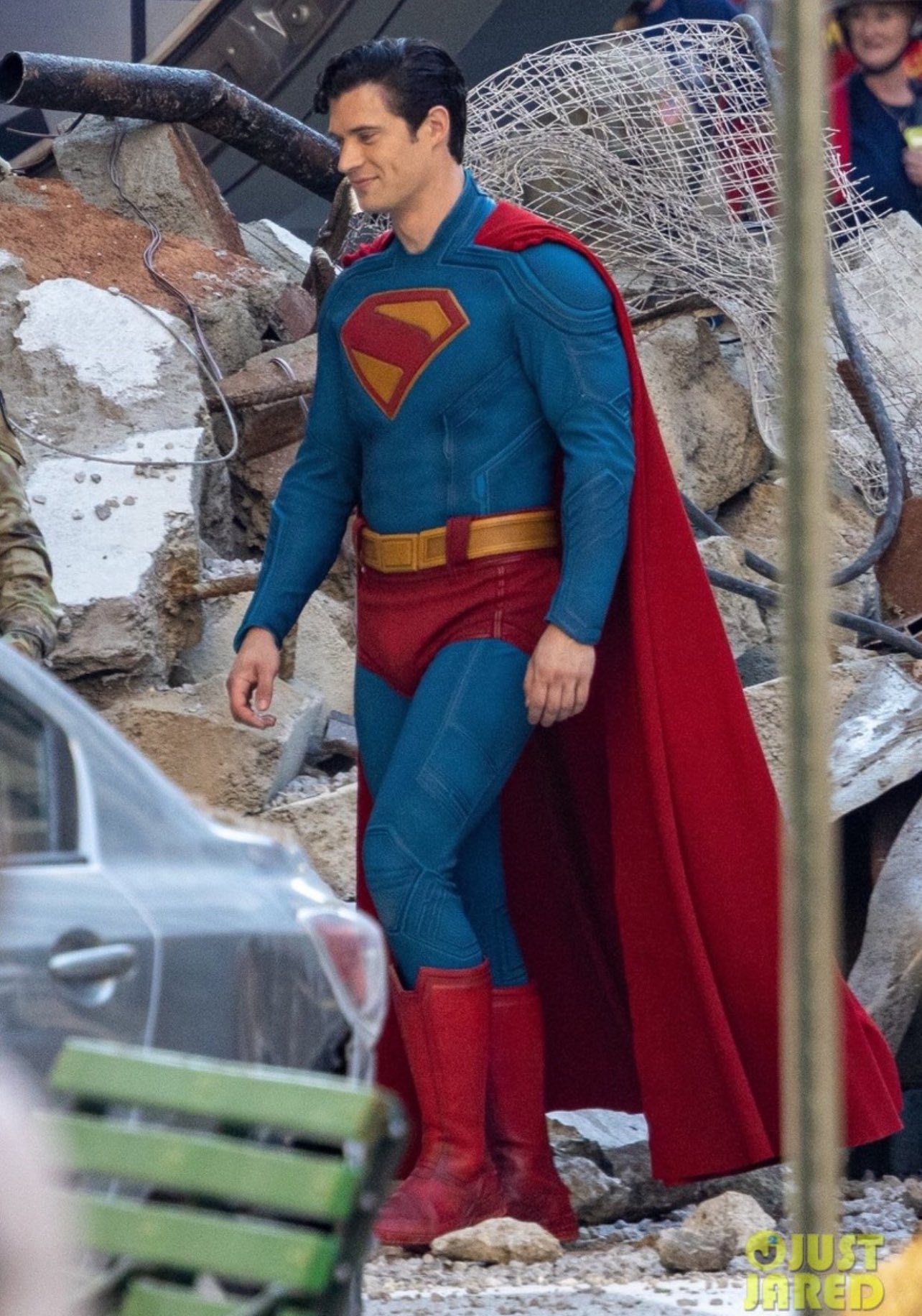 Superman Costume Logo Tyler Hoechlin's Superman Suits Throughout The