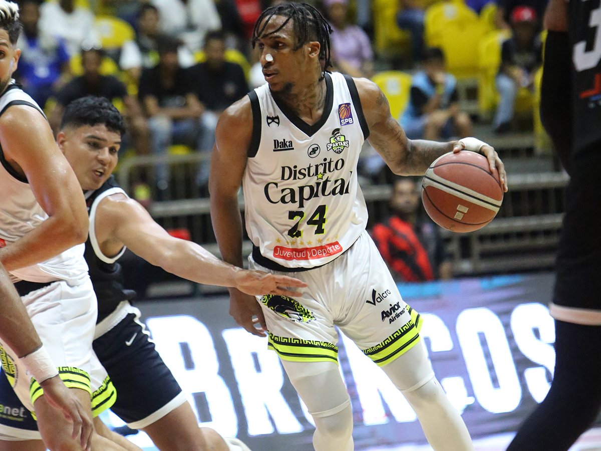 🇻🇪 PIRATAS Y SPARTANS GANAN EN EL JUEVES DE REPROGRAMADOS EN LA SPB – CANCHA LATINA