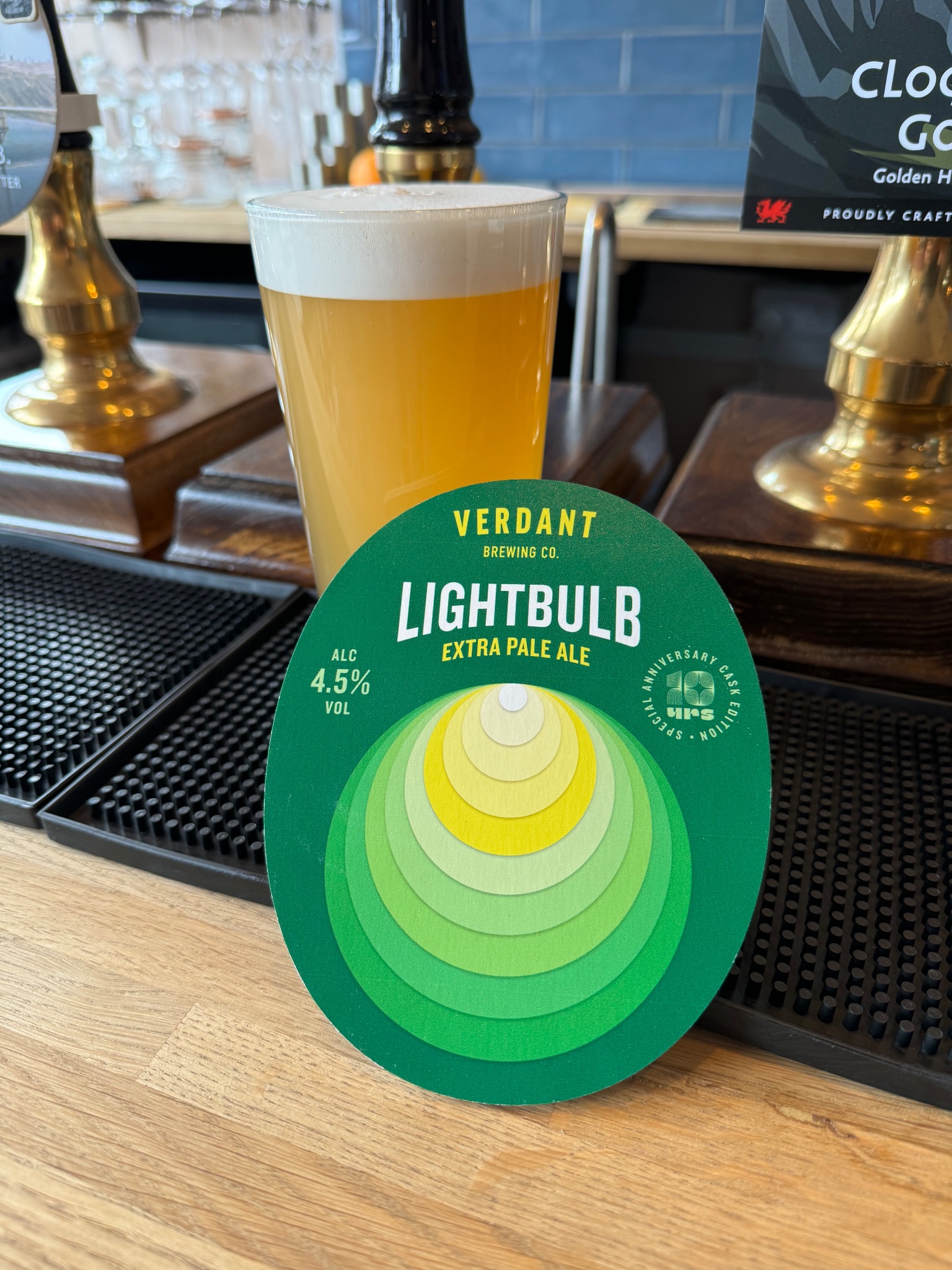 Old Light Bulb Still Beer