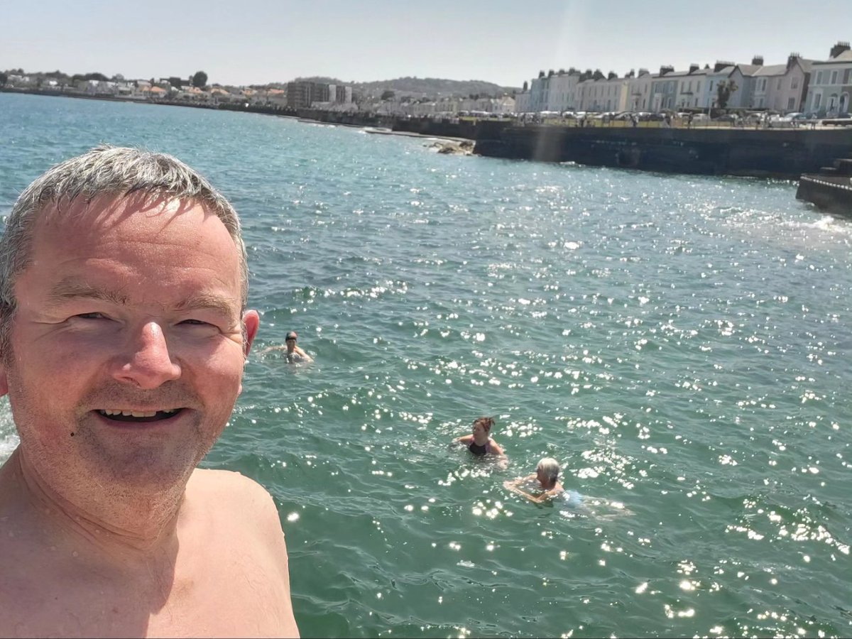 John Foyle's Instagram, Twitter & Facebook on IDCrawl