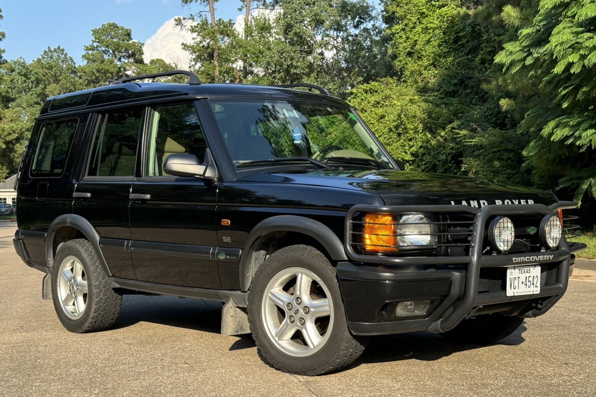 Bring a Trailer on X Now live at BaT Auctions 2001 Land Rover Discovery II SE. https t QiSIKl4jI8 https t WT6xWbeIGa X