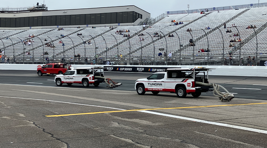 New Race Track Dryers Bob Pockrass On X: "Track Drying Underway. Still