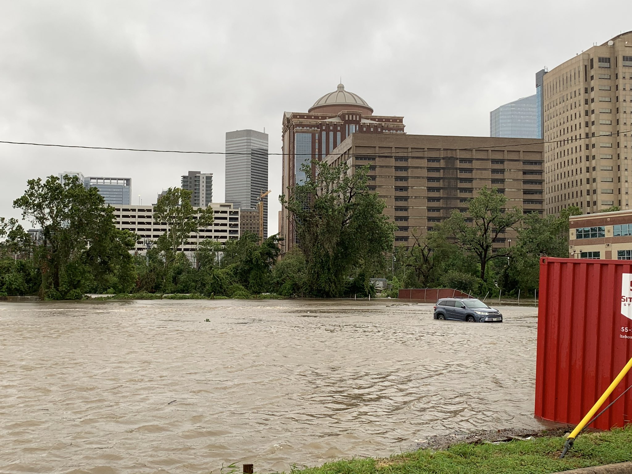 Downtown Houston Flooding Yesterday Hurricane Force Storm Kills 4 In