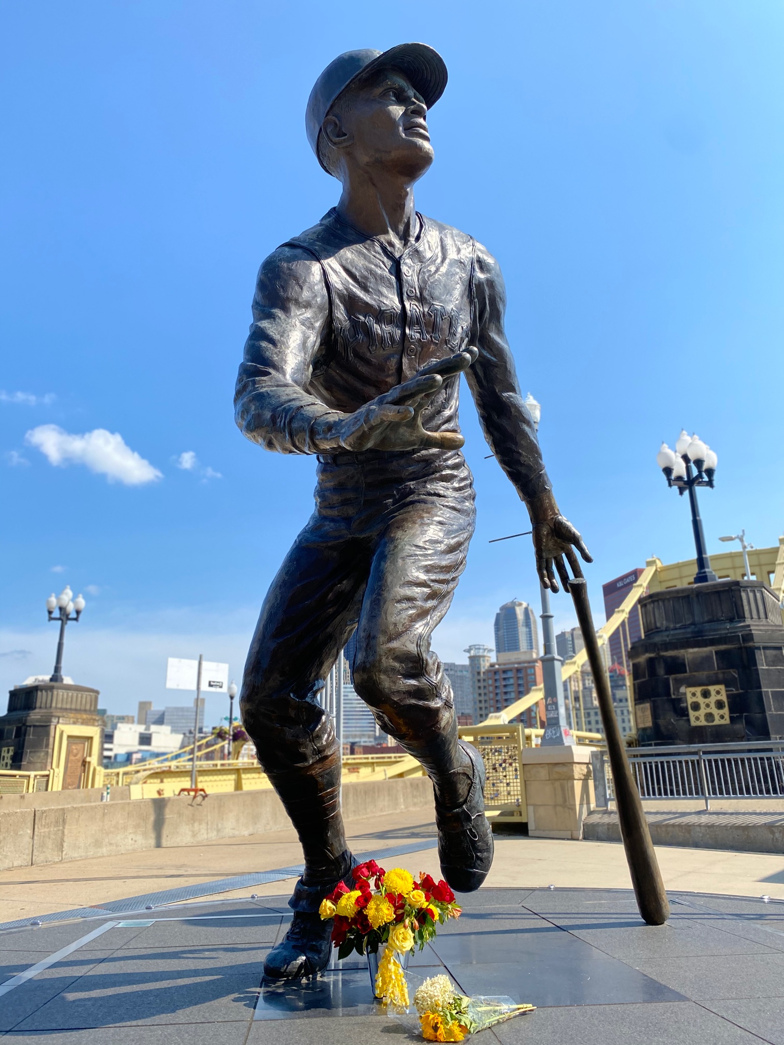 Roberto Clemente Statue